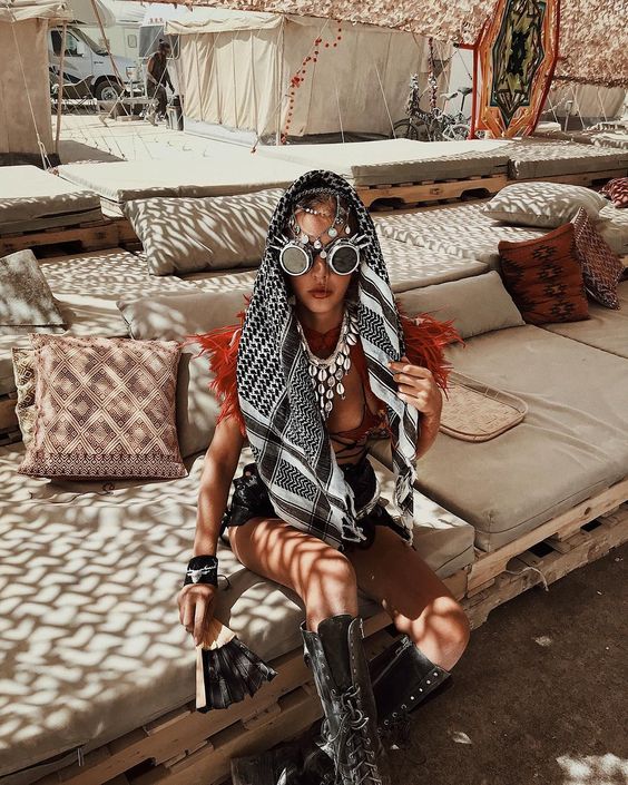 The Top Outfits to Wear at Lost Lands Festival - Rave Hackers